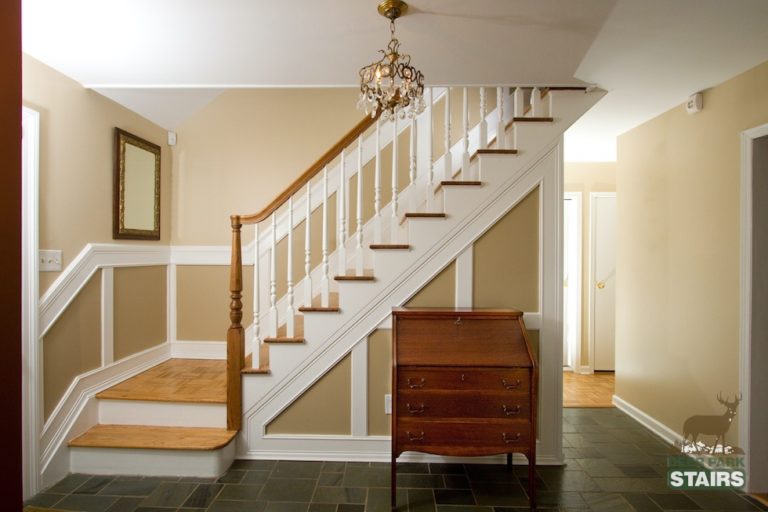 Custom Millwork – Deer Park Stairs